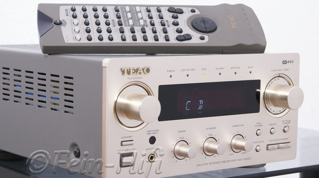 TEAC AG-H300 Stereo Receiver in champagner