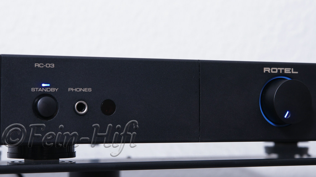 Rotel RC-03 Stereo Vorverstärker - Vorstufe | FEIN-HIFI