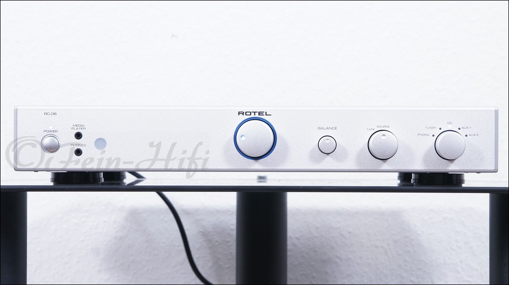 Rotel RC-06 High-End Stereo Vorverstärker silber