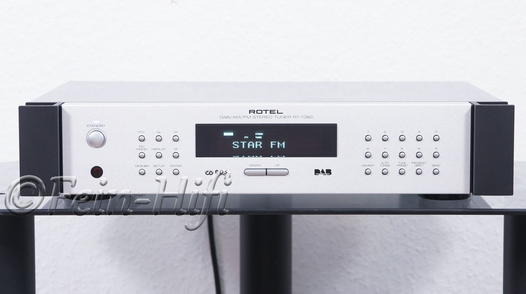 Rotel RT-1082 High-End Stereo Tuner silber
