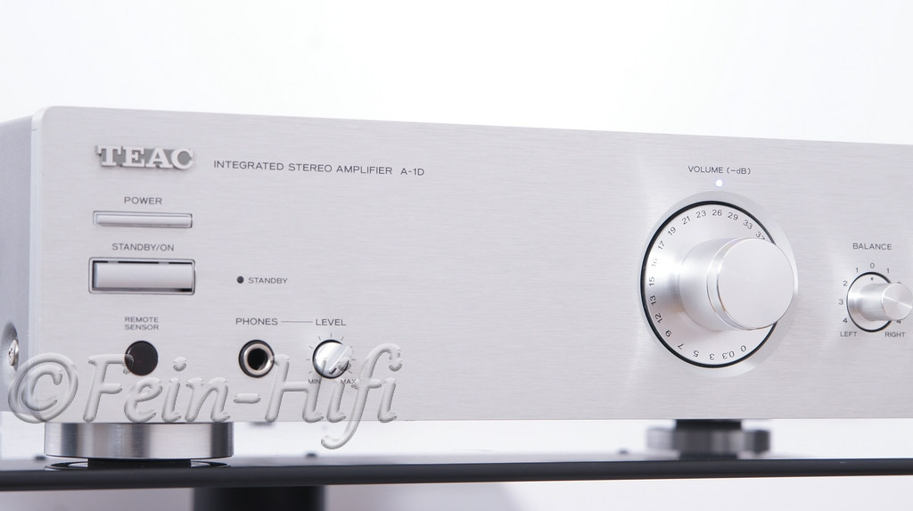 TEAC A-1D High-End Stereo Verstärker | FEIN-HIFI SHOP
